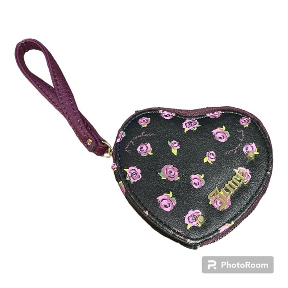 Juicy Couture | Accessories | Juicy Couture Heart Shape Wallet | Poshmark